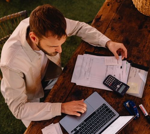 ¿Qué es un bartender y cuáles son sus funciones en la industria de la ...