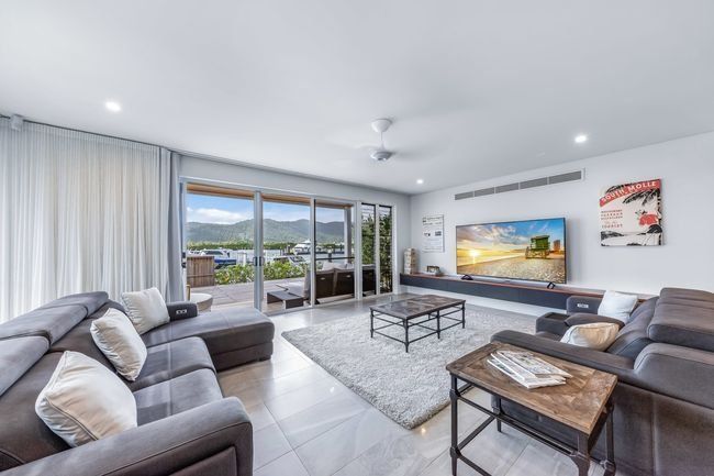 Places To Stay | Whitsundays Accommodation