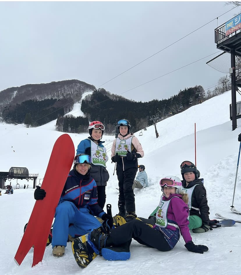 How To Become A Snowboard Instructor In Japan? - 10 Step Guide - Latest ...