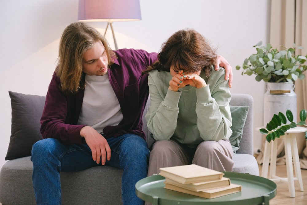 Offering Solace A Guide To Supporting Someone In Grief Grouport Journal offering-solace-a-guide-to-supporting-someone-in-grief-grouport-journal