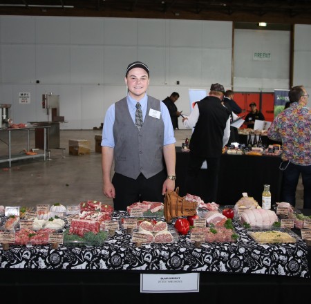 Battle of the butchers - Young apprentice makes the cut | Competenz