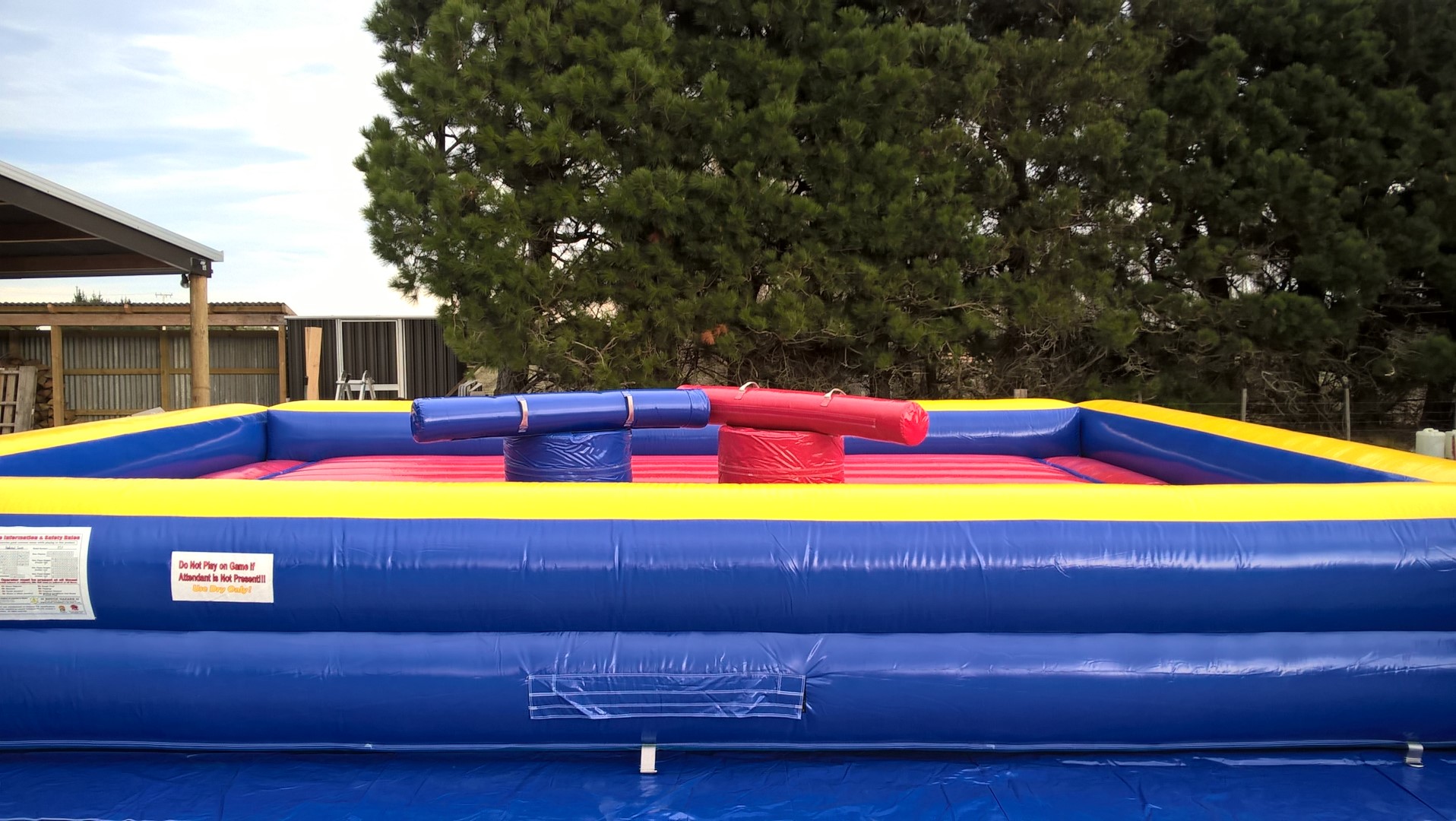 Gladiator Duel | The Bouncy Castle Company