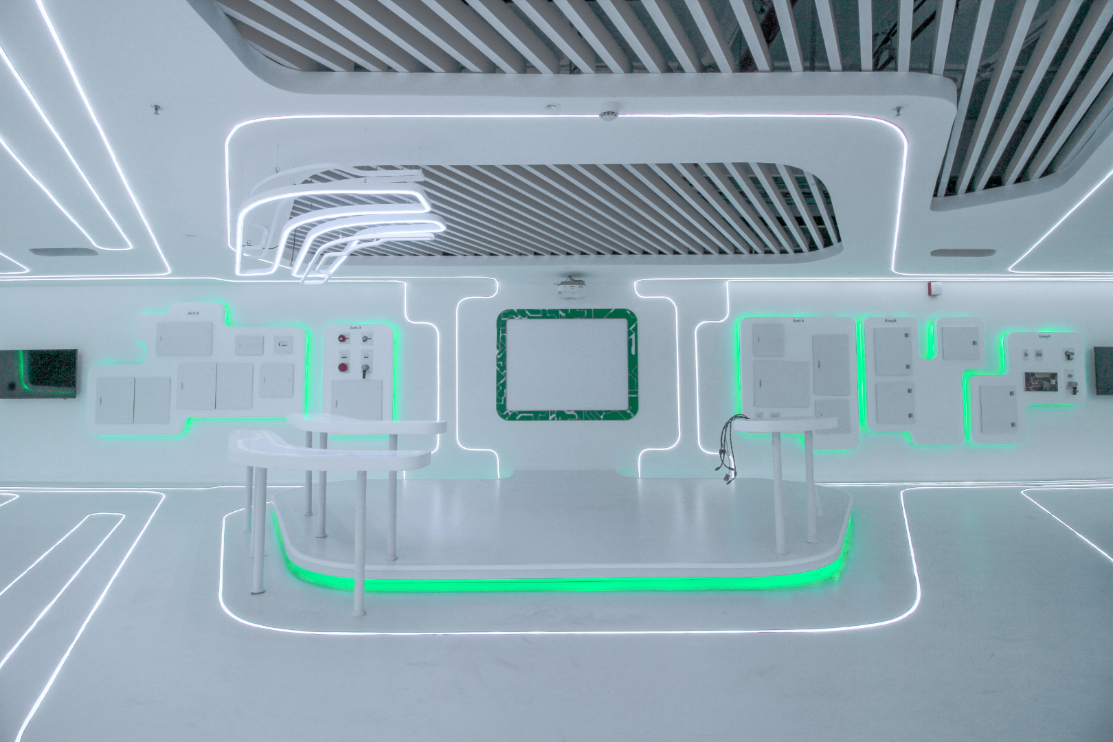 Transforming Customer Engagement: How Schneider Electric Lab Redefines ...