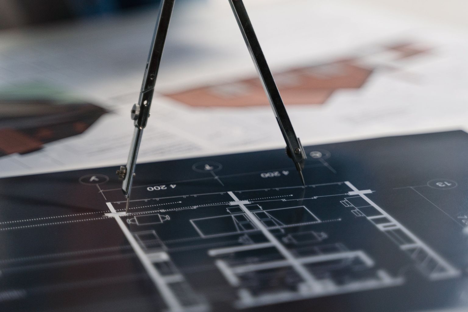 How to Use Company Benchmarking to Identify Industry Trends and Stay ...