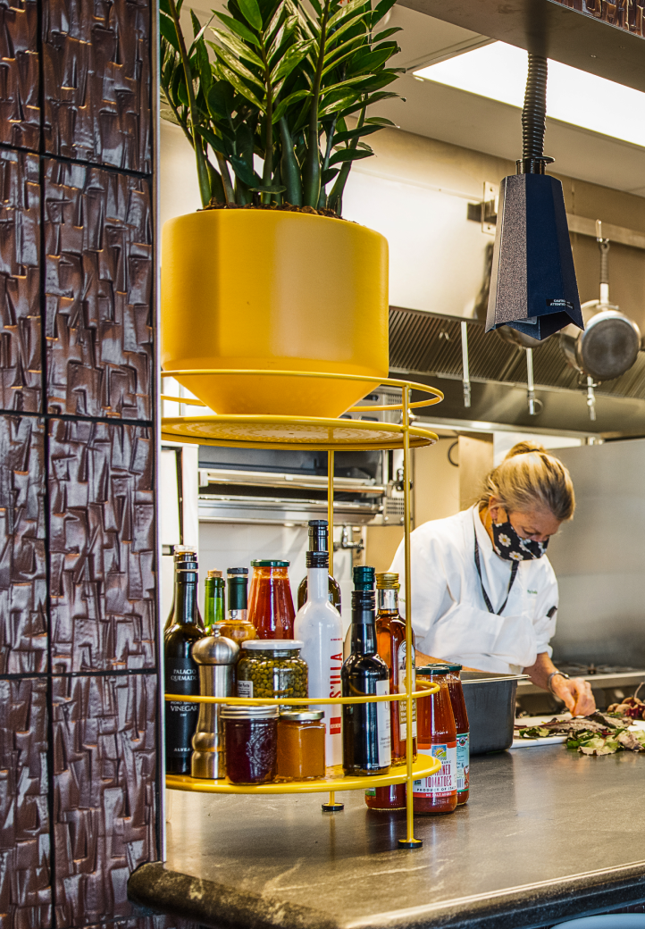 Home [www.uccellolounge.com]