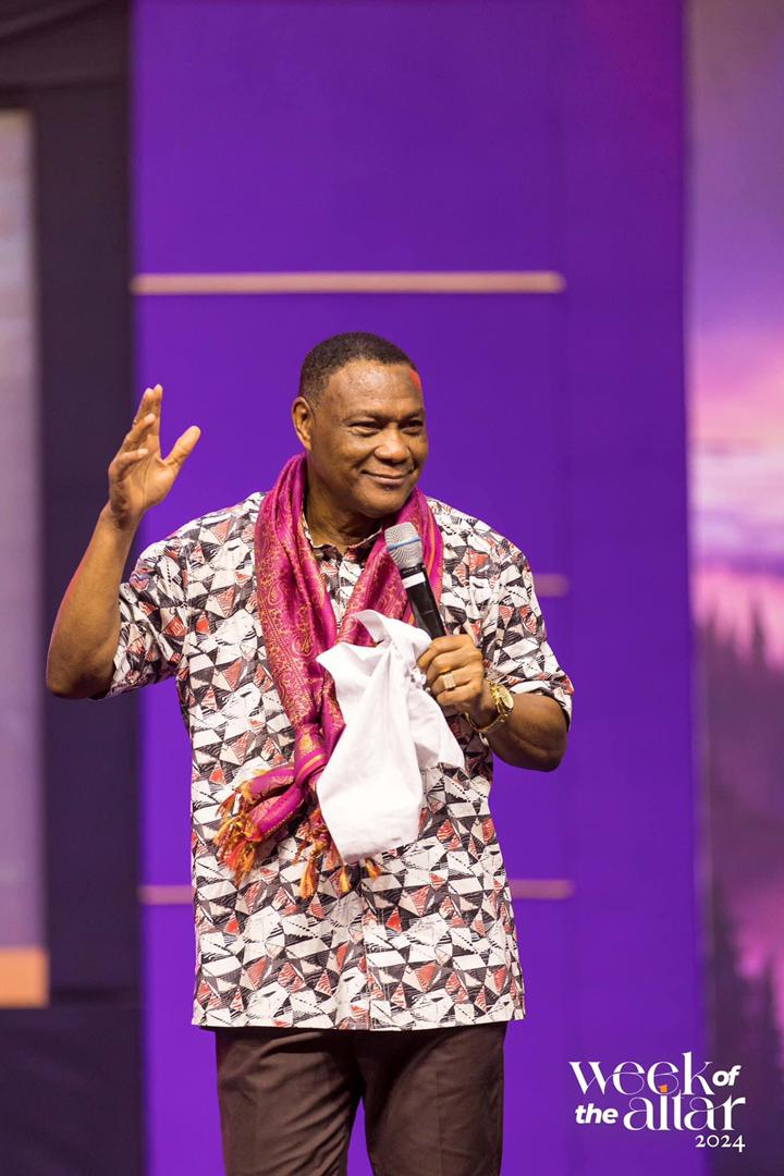 STAND STILL (Stop Complaining)