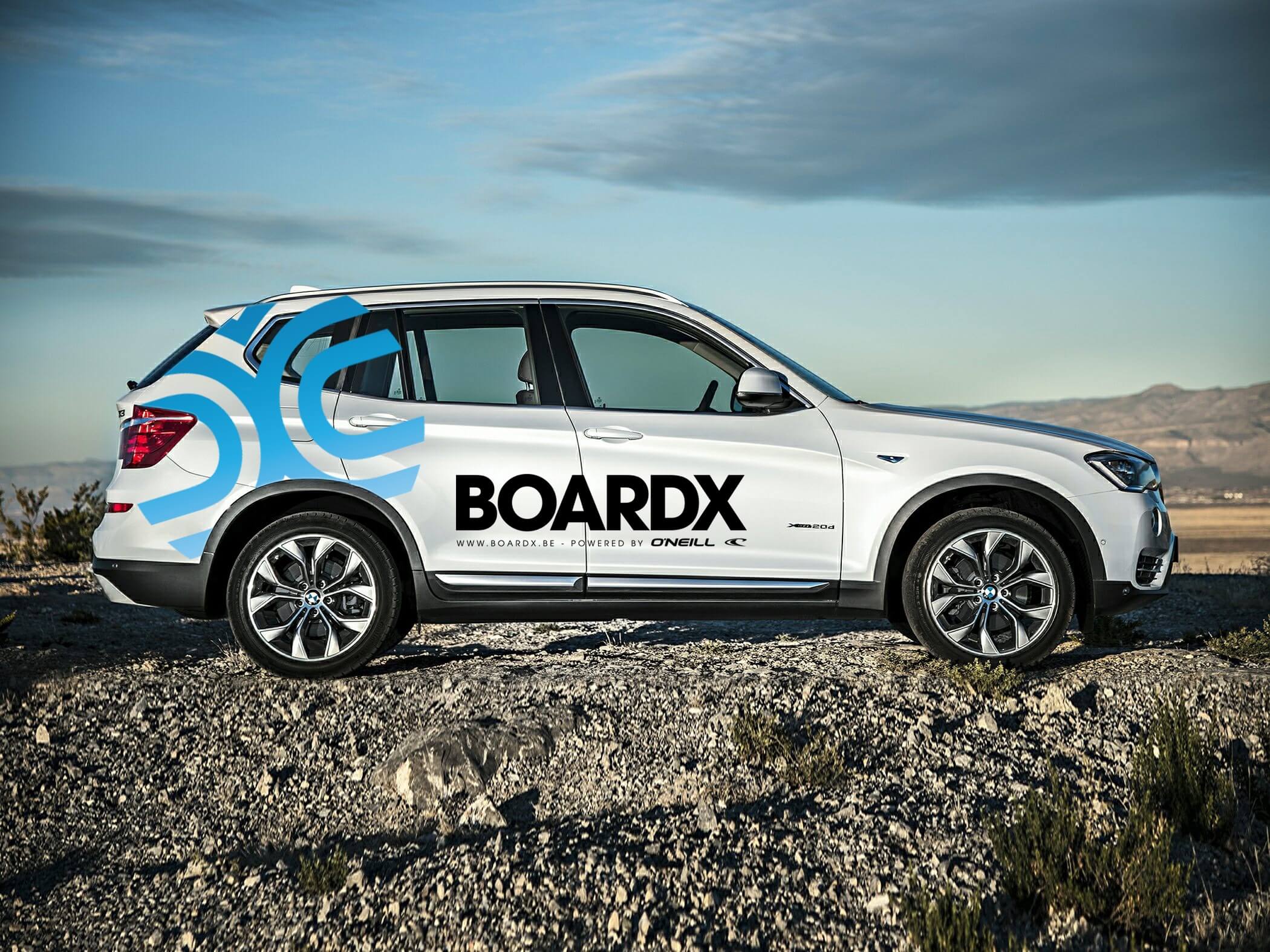 BOARDX STELT VOOR: DE NIEUWE BMW X1 - BoardX