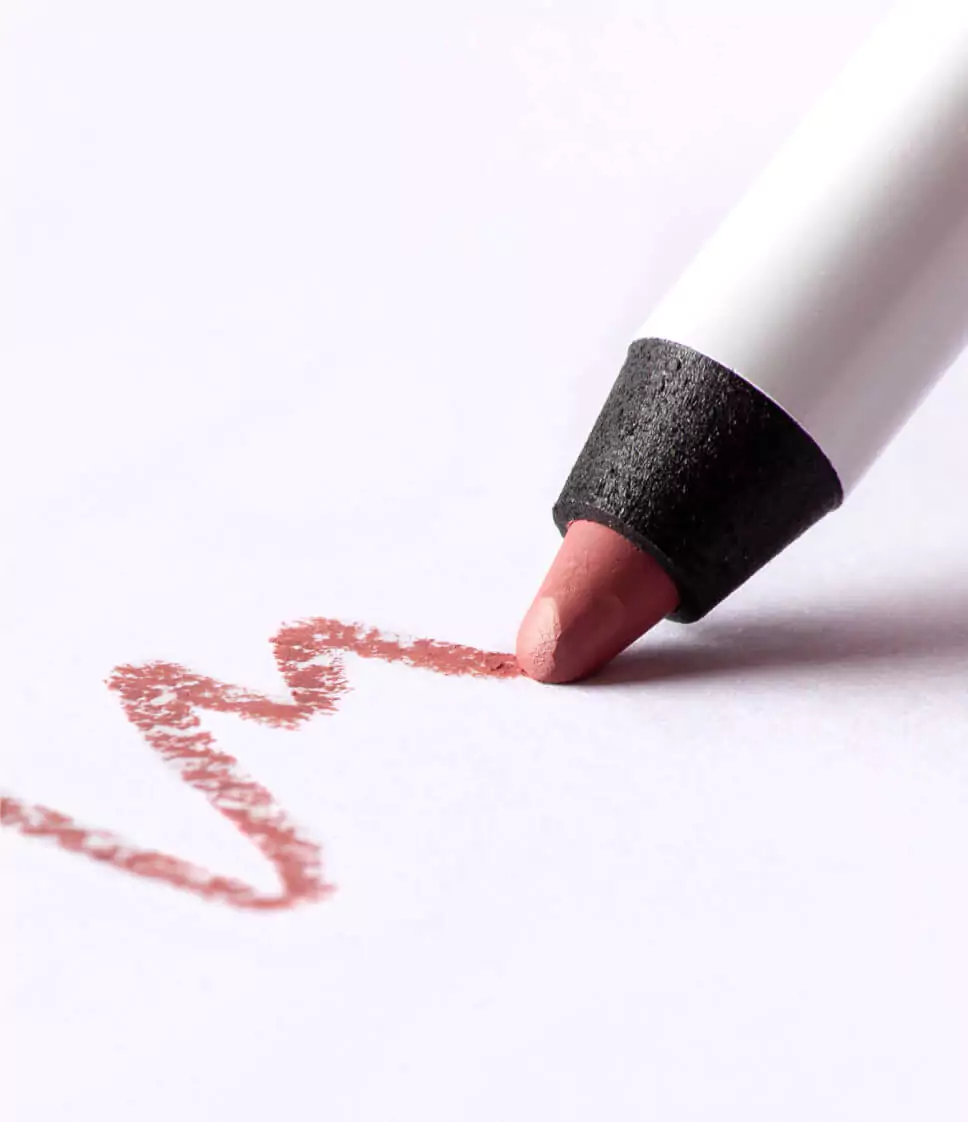 Say hi to plump lips with these overlining techniques