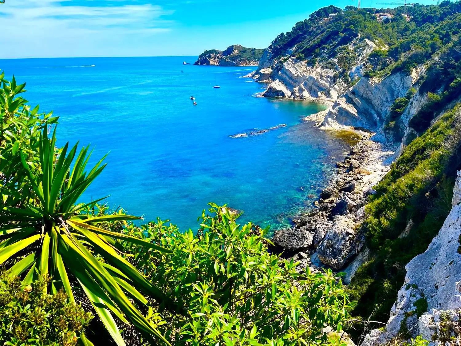 Mirador de les Caletes – Location, Access & Photos 2024