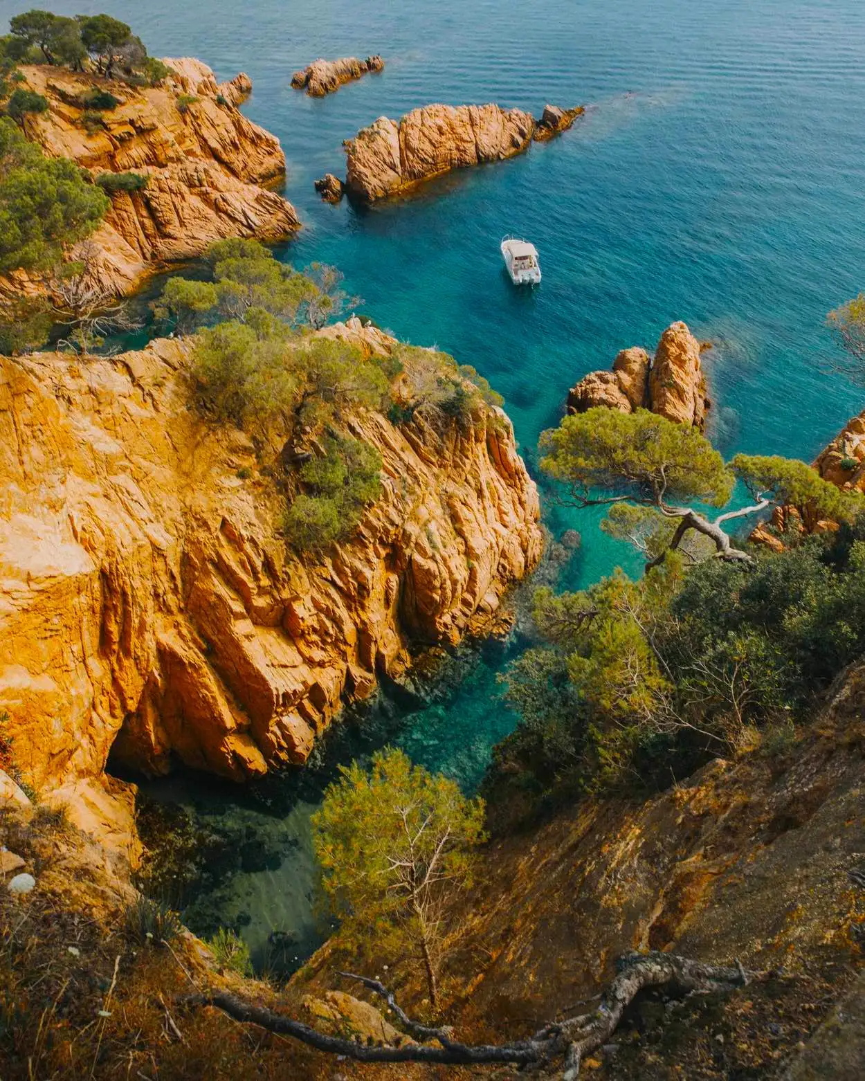 Calas Javea: Las Calas más Exóticas de Javea 2024