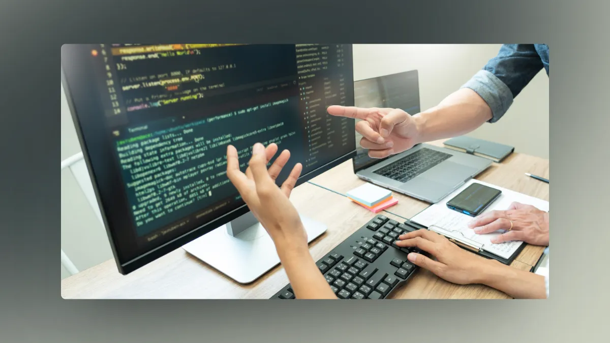 Traditional Development vs. No-code/ Low-code