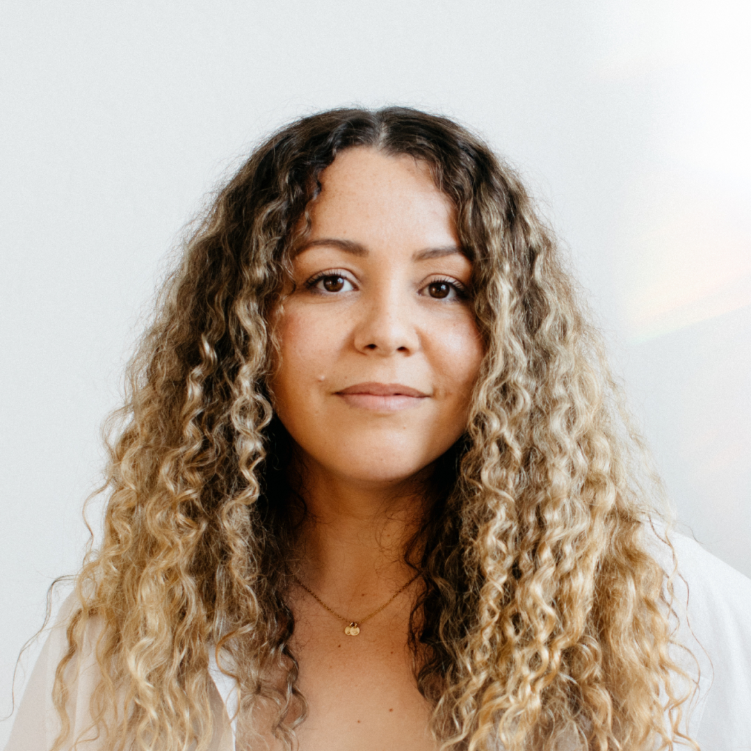 Kirra Reyna - Artist Spotlight | Evite