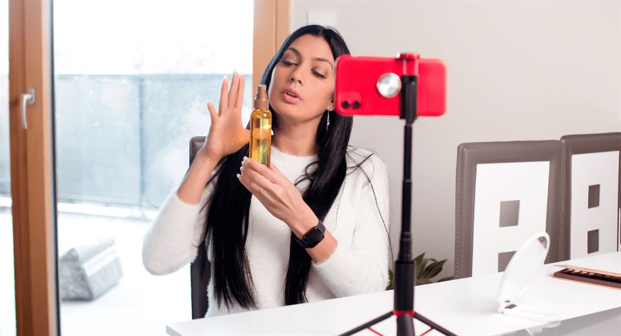 7 Ecommerce Content Marketing Strategies for Engaging Mobile Shoppers