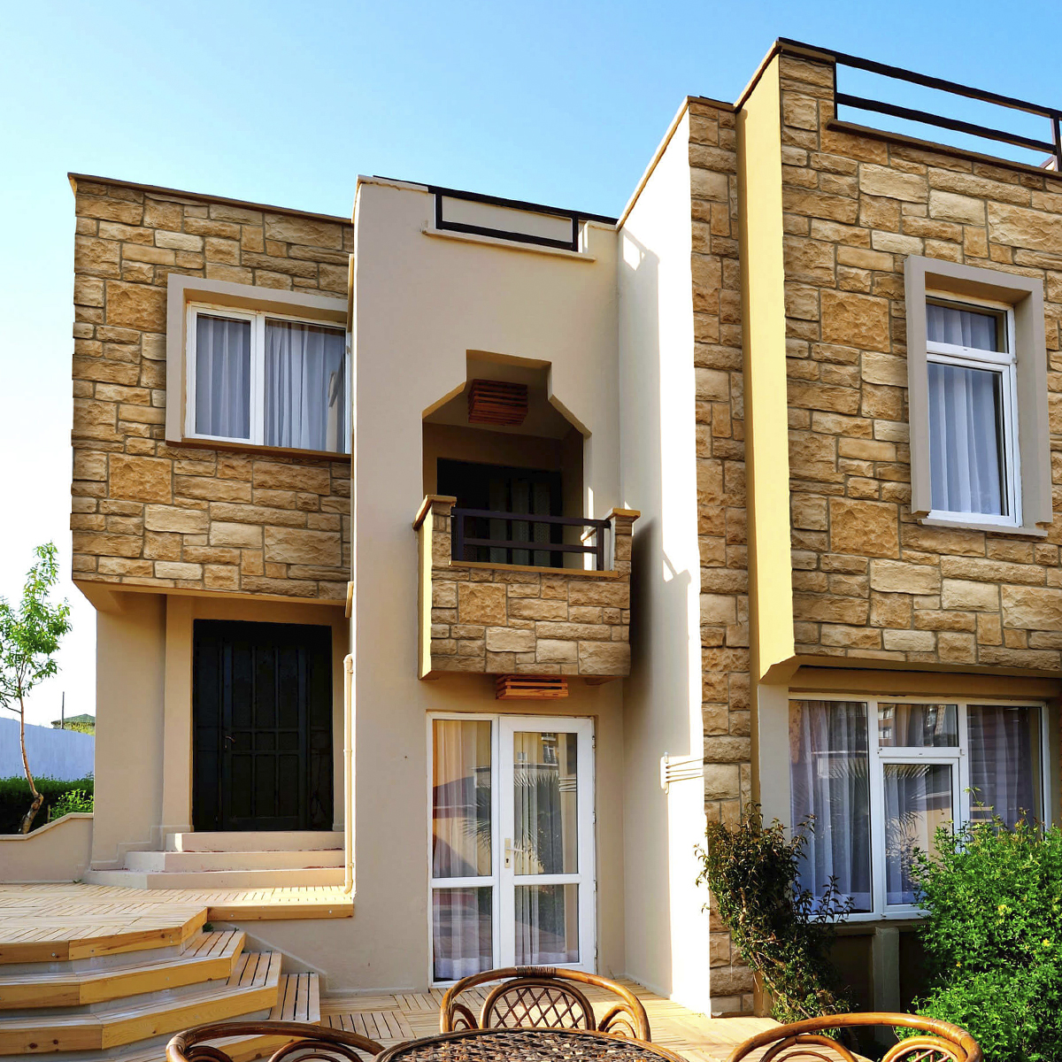 Fachadas de Piedras Laja | Elysa