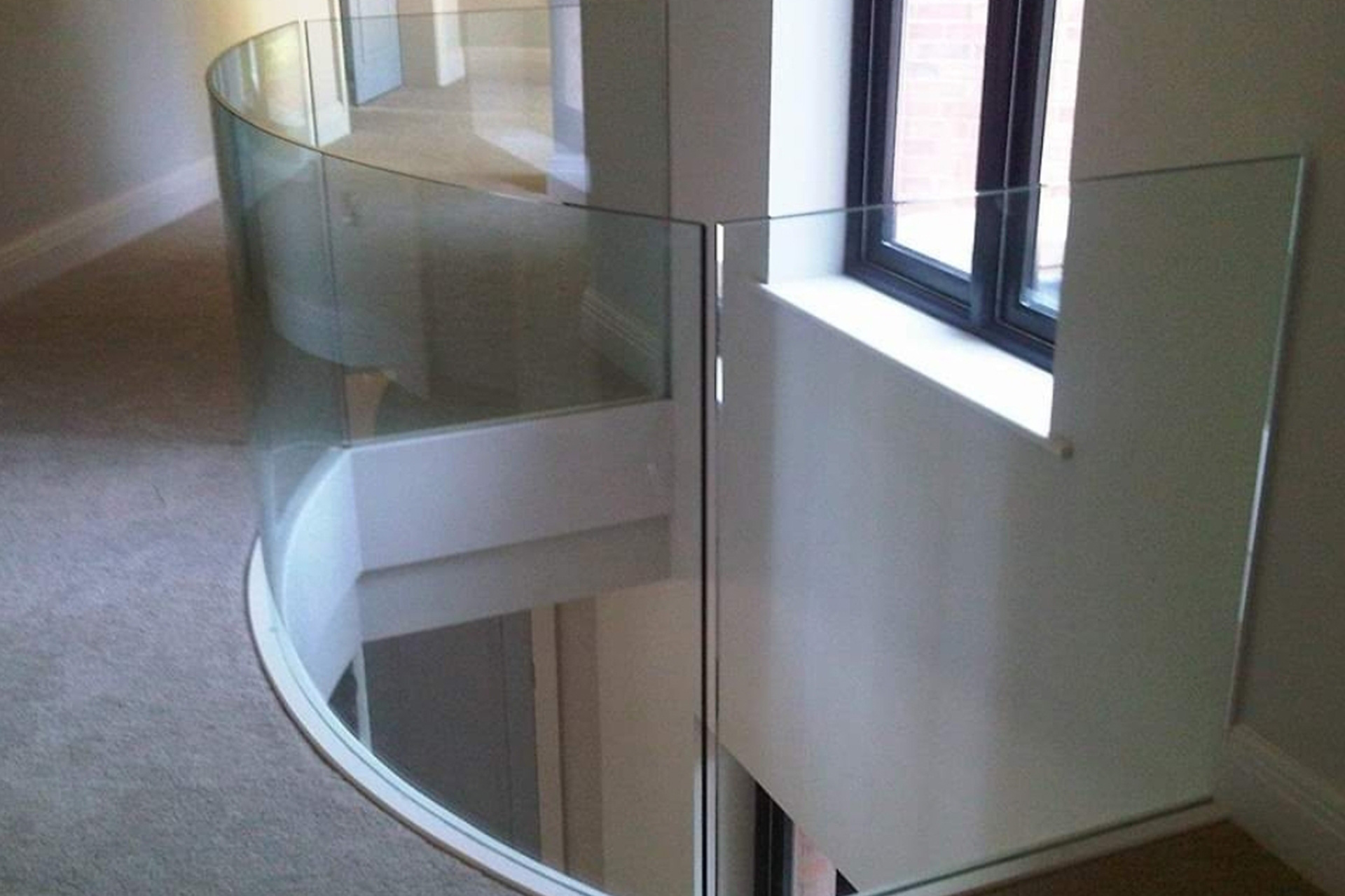 Frameless Glass | Vogue Glass | Manchester & Cheshire