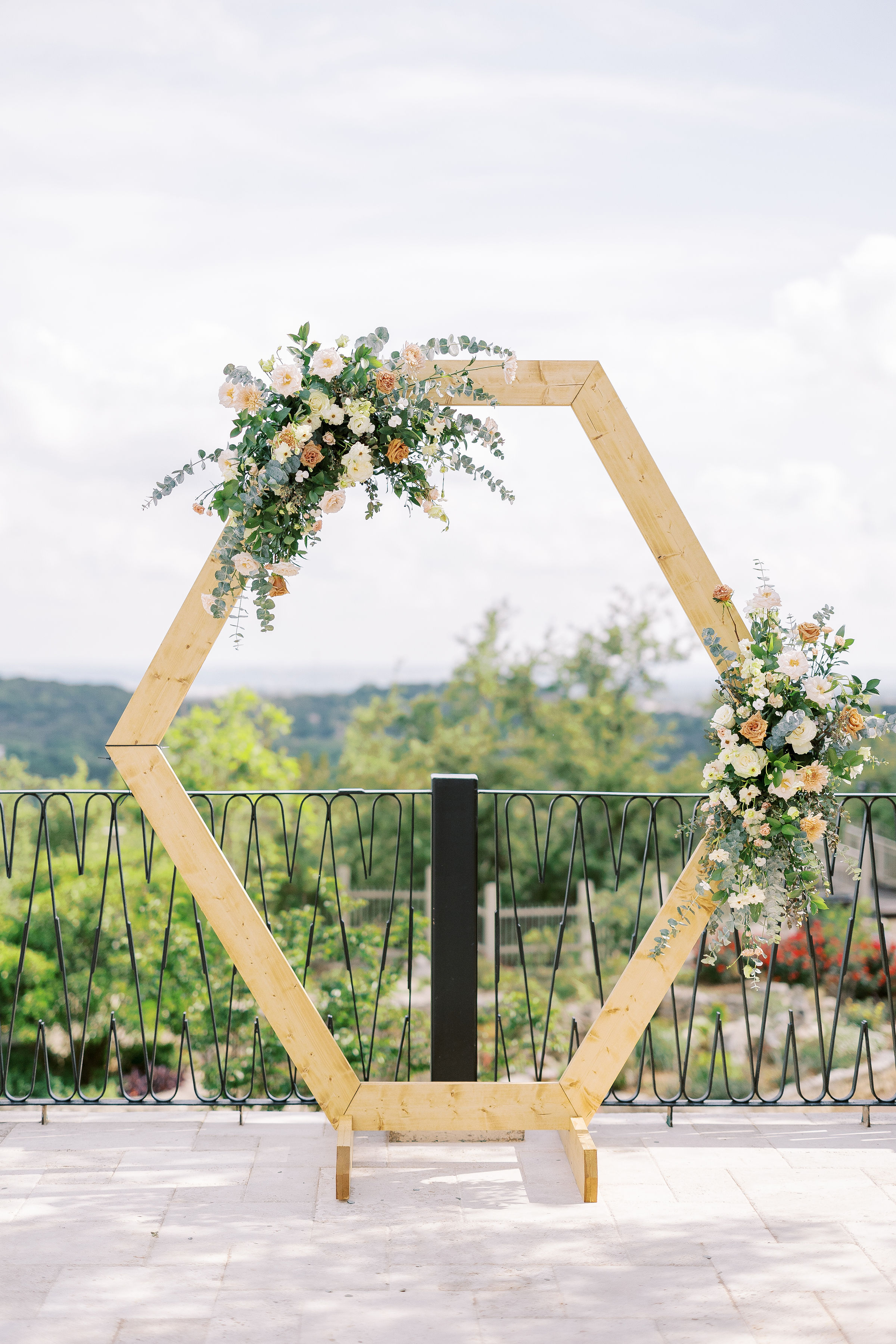 Grace + Nick | Poppy Flowers