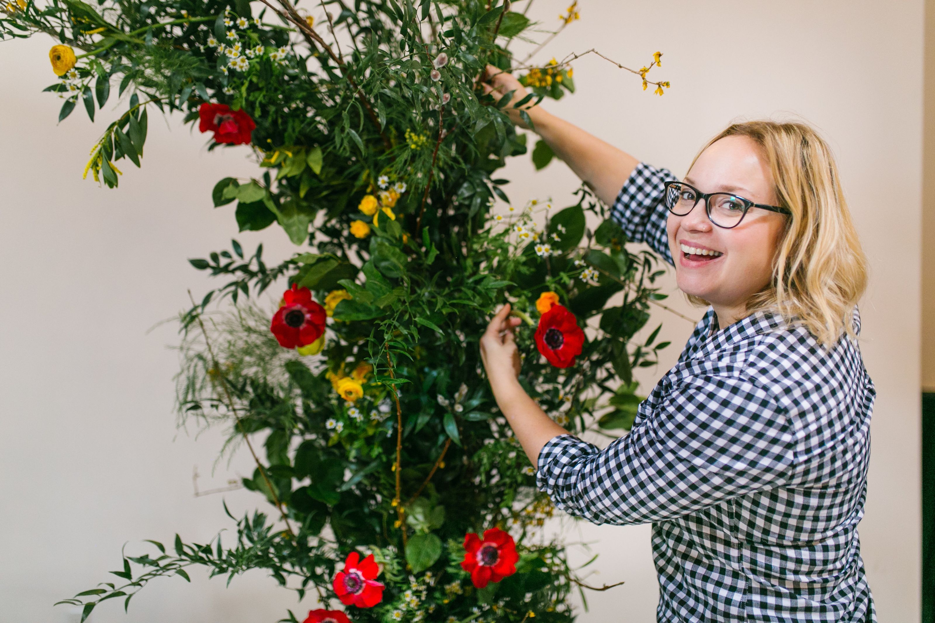 Stunning wedding flowers for any couple | Poppy Flowers