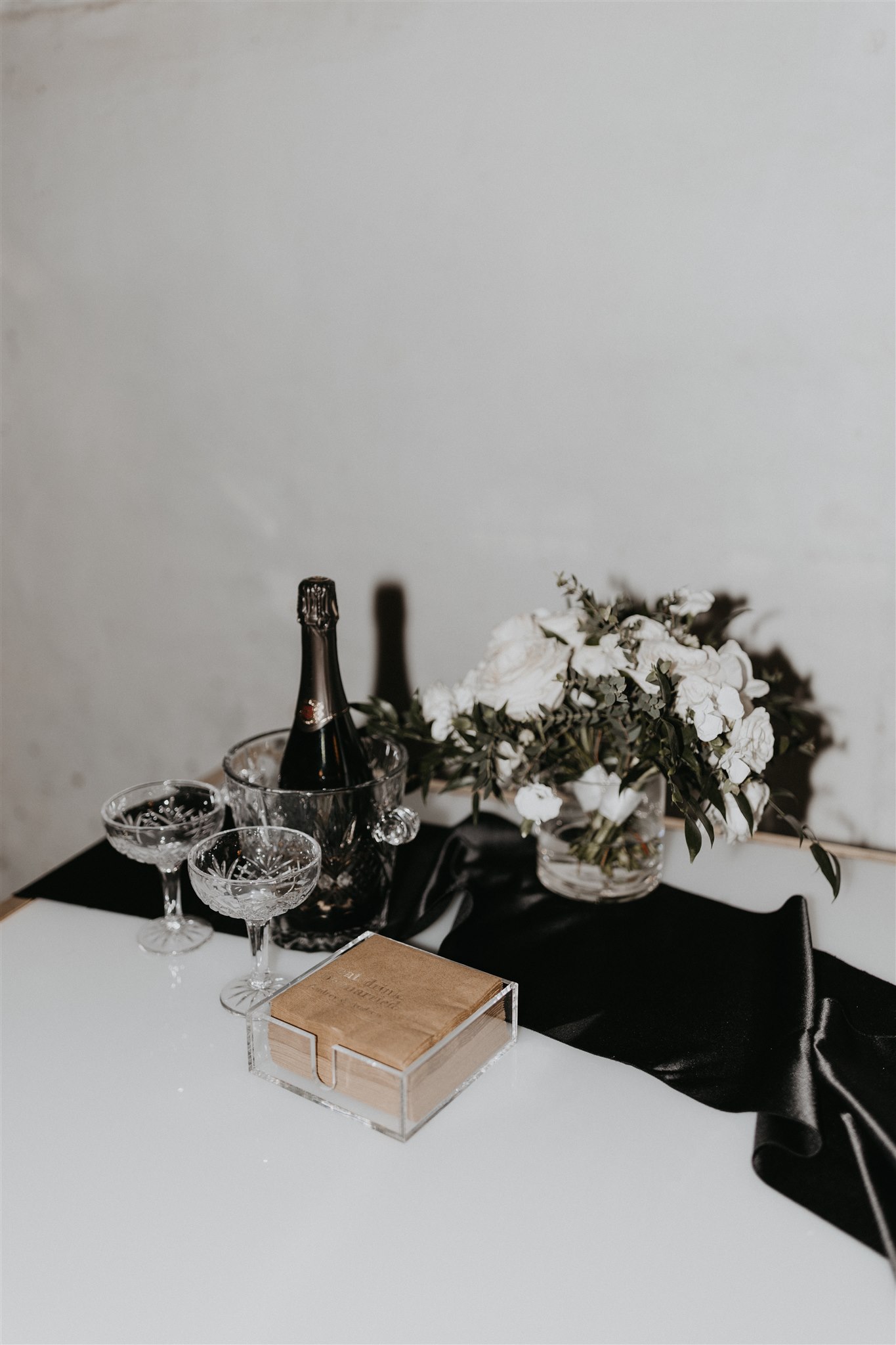 Elegant White Color Palette Inspiration for Wedding Flowers