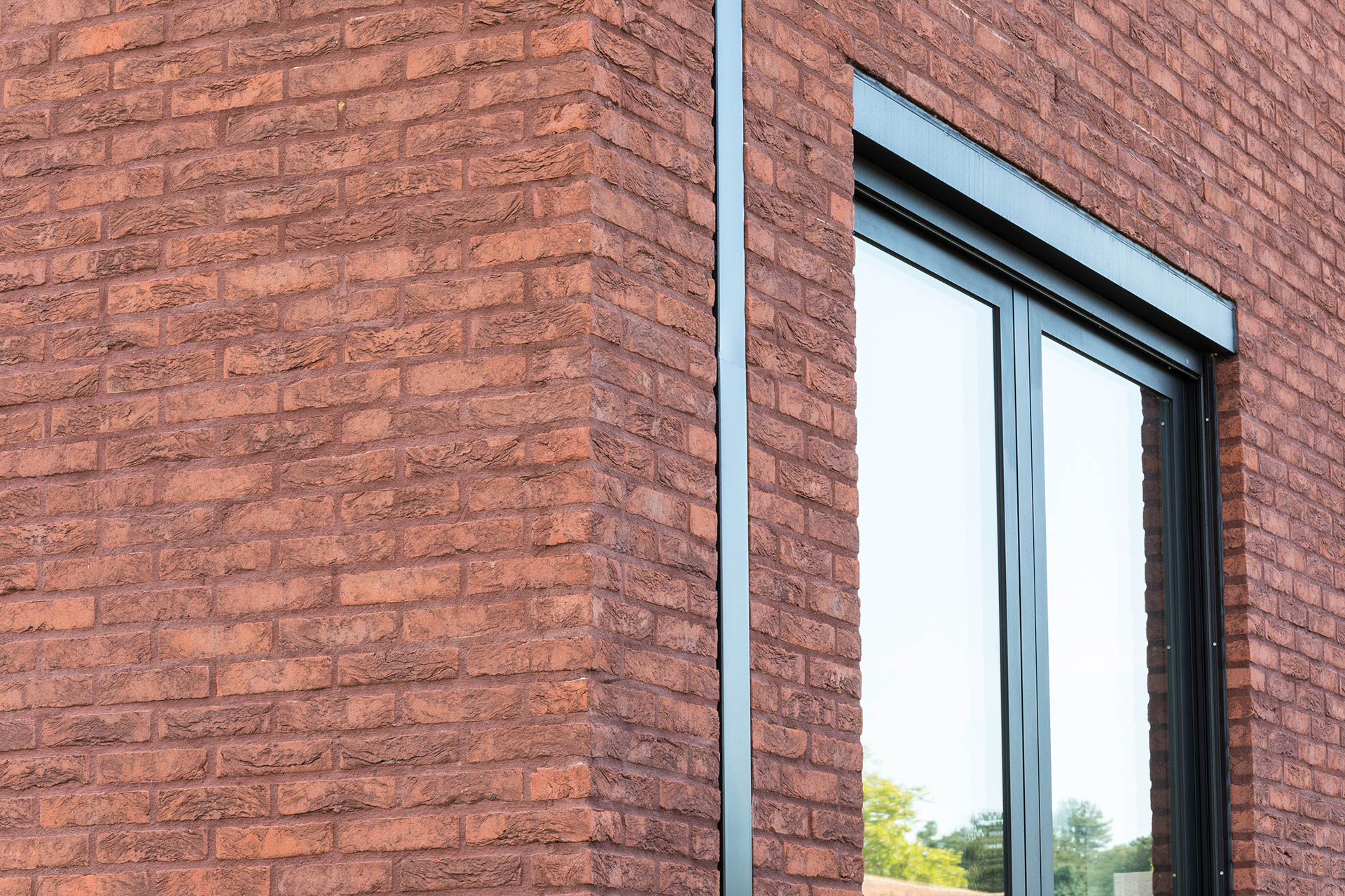 Bouwtip: de verzonken hemelwaterafvoer bij moderne nieuwbouwwoningen ...