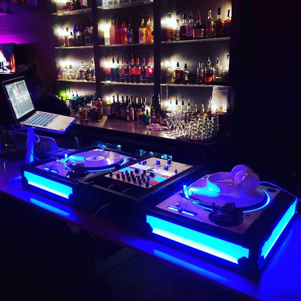 HOWE EVENTFUL | Mobile DJ | Live Musicians | Silent Disco | Event ...