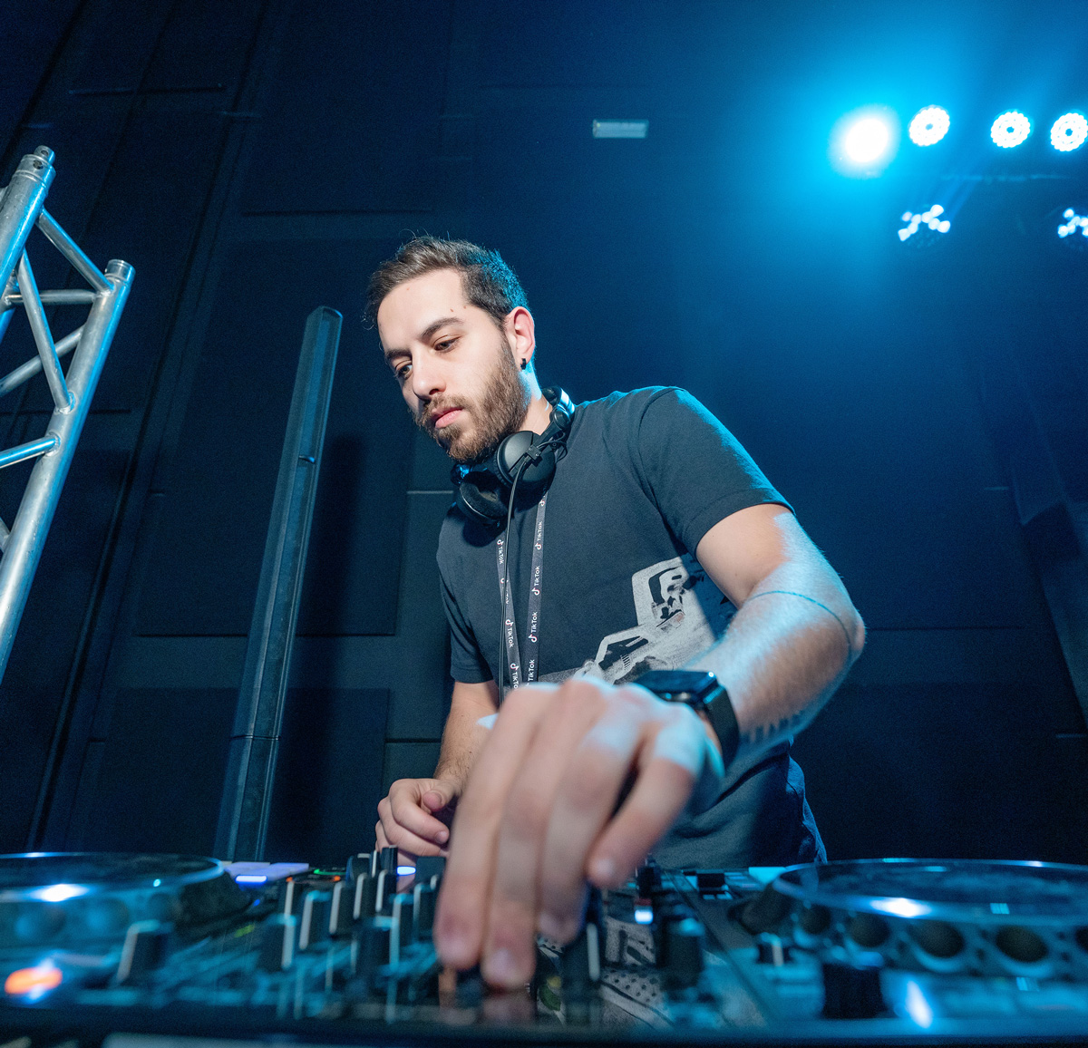 From Inspiration to Creation: How Josh Brings His Sound to Life