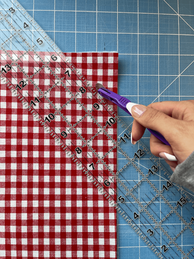 Making An Easy-As-Pie Quilted Makeup Bag: Tutorial + Beginner Sewing Tips