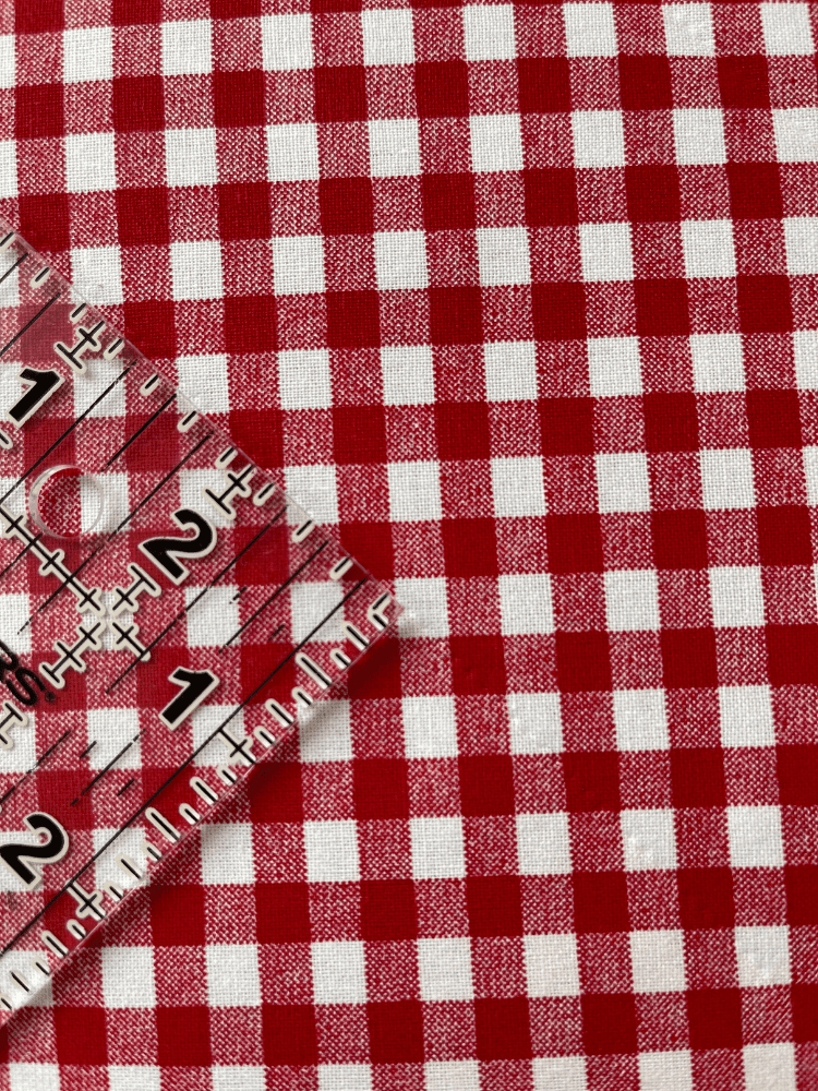 Making An Easy-As-Pie Quilted Makeup Bag: Tutorial + Beginner Sewing Tips