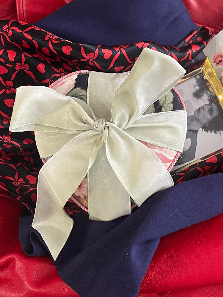 How (And Why) I Thrifted All My Christmas Gifts This Year