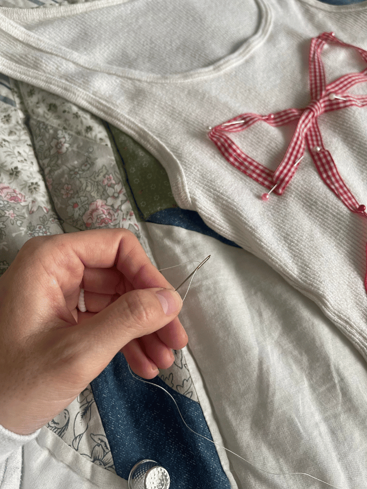 Using Scrap Ribbon To Make An Easy + Adorable DIY Bow Top