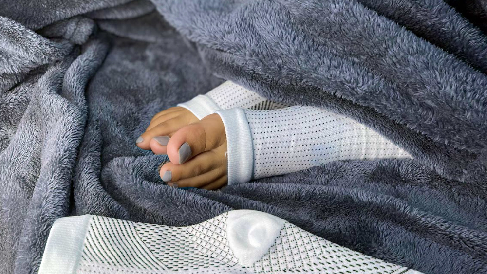 Why America’s Seniors Love These Socks That Help Soothe Sore Feet One ...