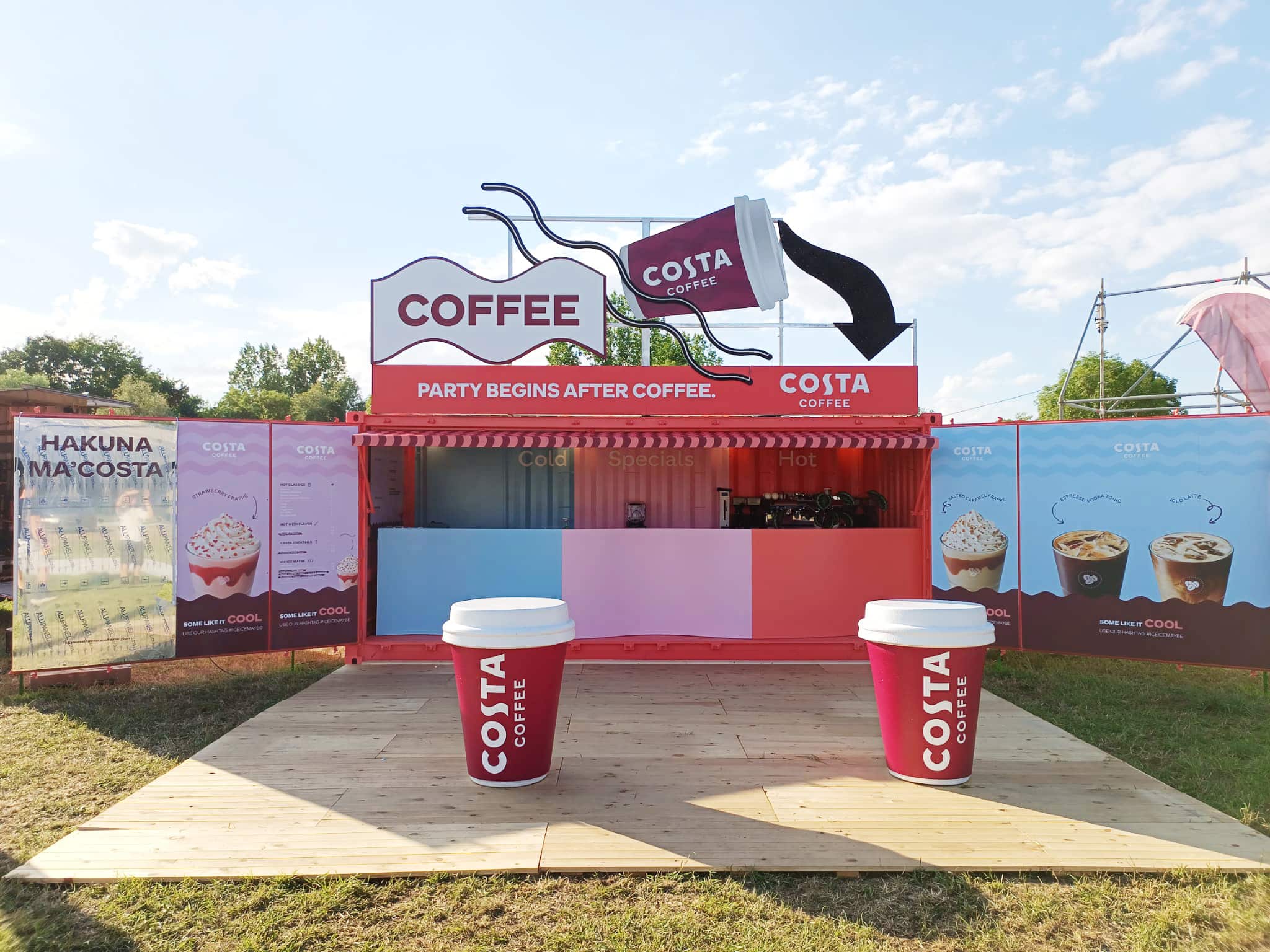Plug n' Play - Costa Coffee
