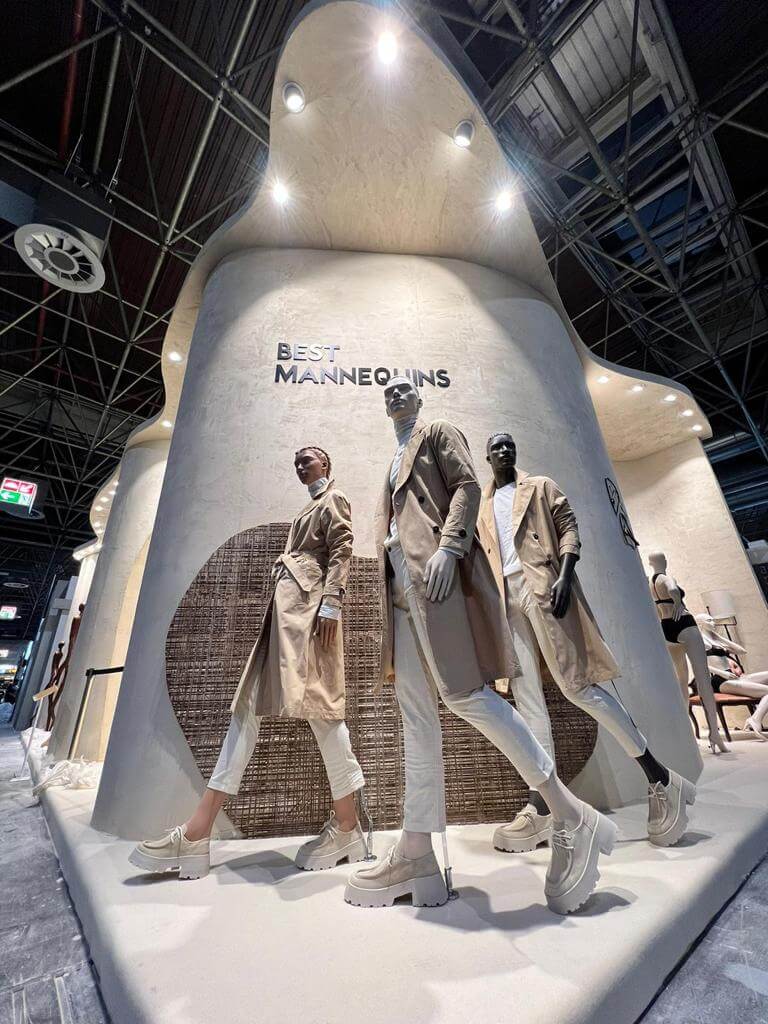 Plug n' Play - Best Mannequins