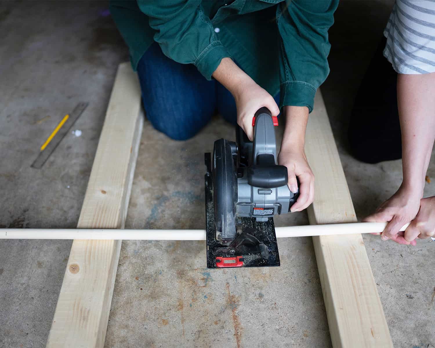DIY Hanging Ladder | Godwin's Got It