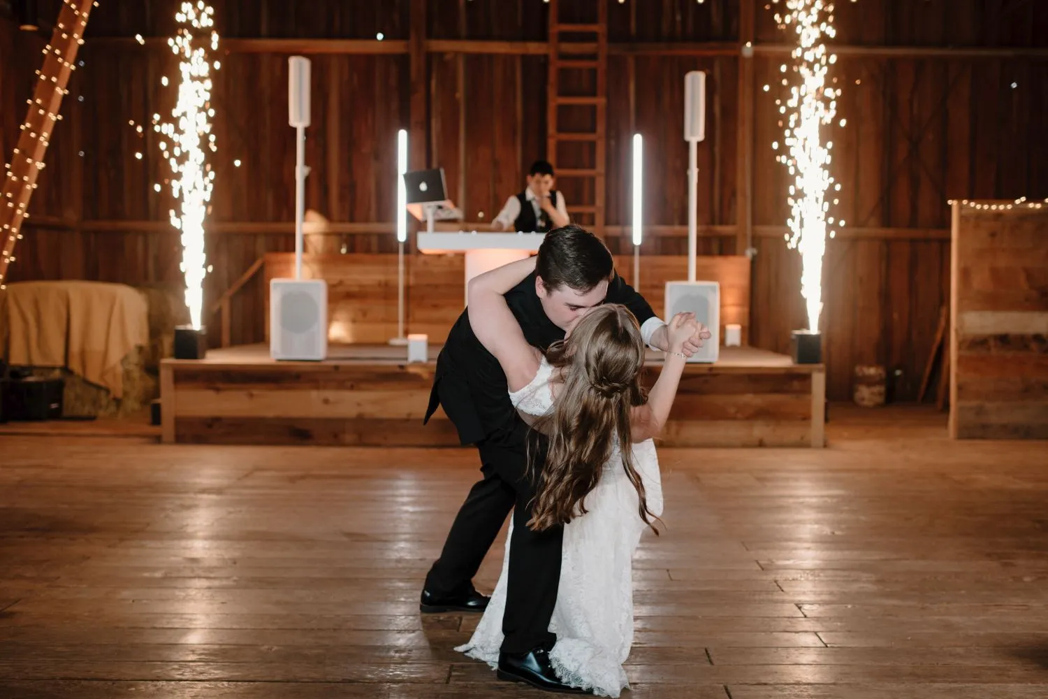 DJ Cutt Entertainment | Cold Spark Rentals