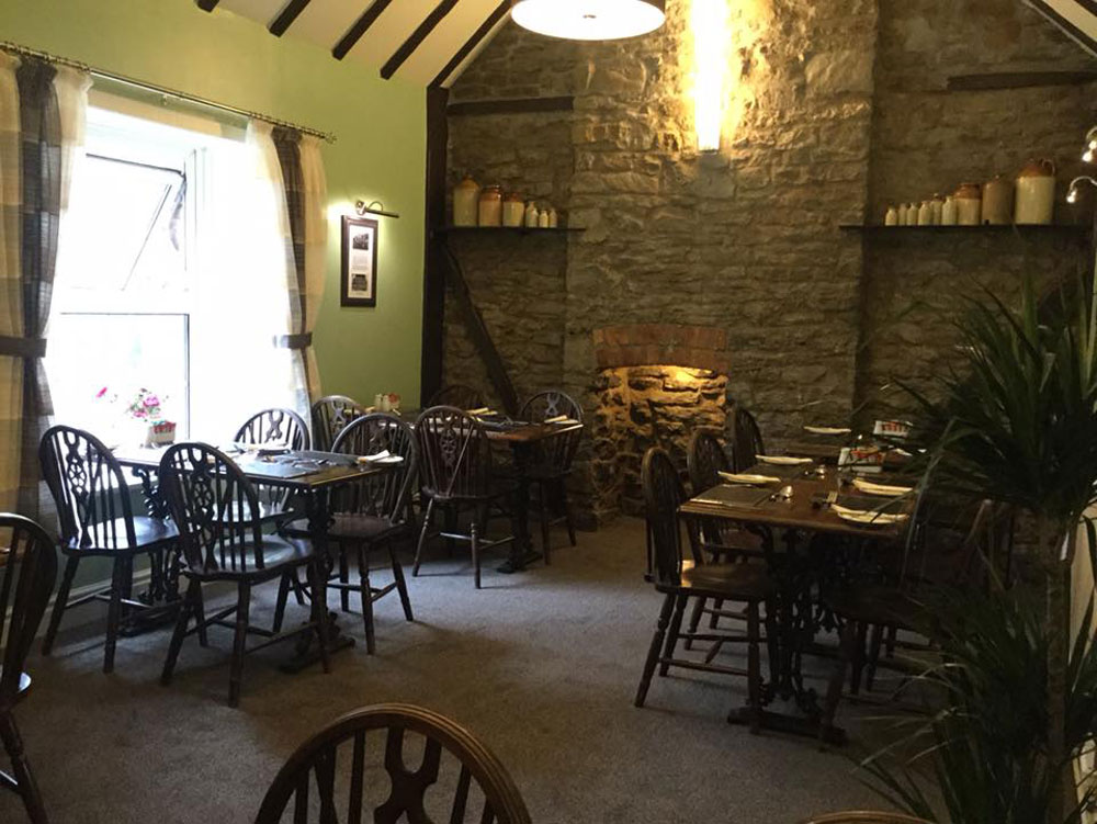 Dining at the Fountain Inn