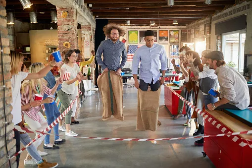 30 Best Team Building Event Ideas | Hubilo