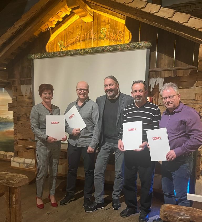 Ehrung für langjährige Mitarbeit! | Aktuelles | MODL Möbelmanufaktur