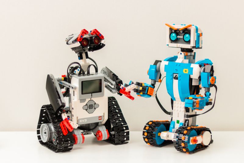 Master LEGO Robotics for Building and Coding Success!