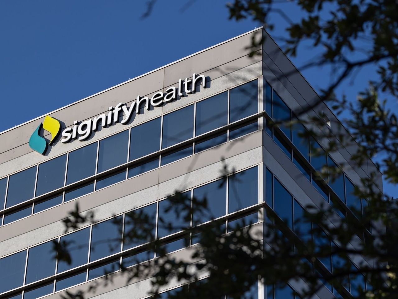 Aktien von Signify Health steigen nach Berichten, dass Amazon um den ...