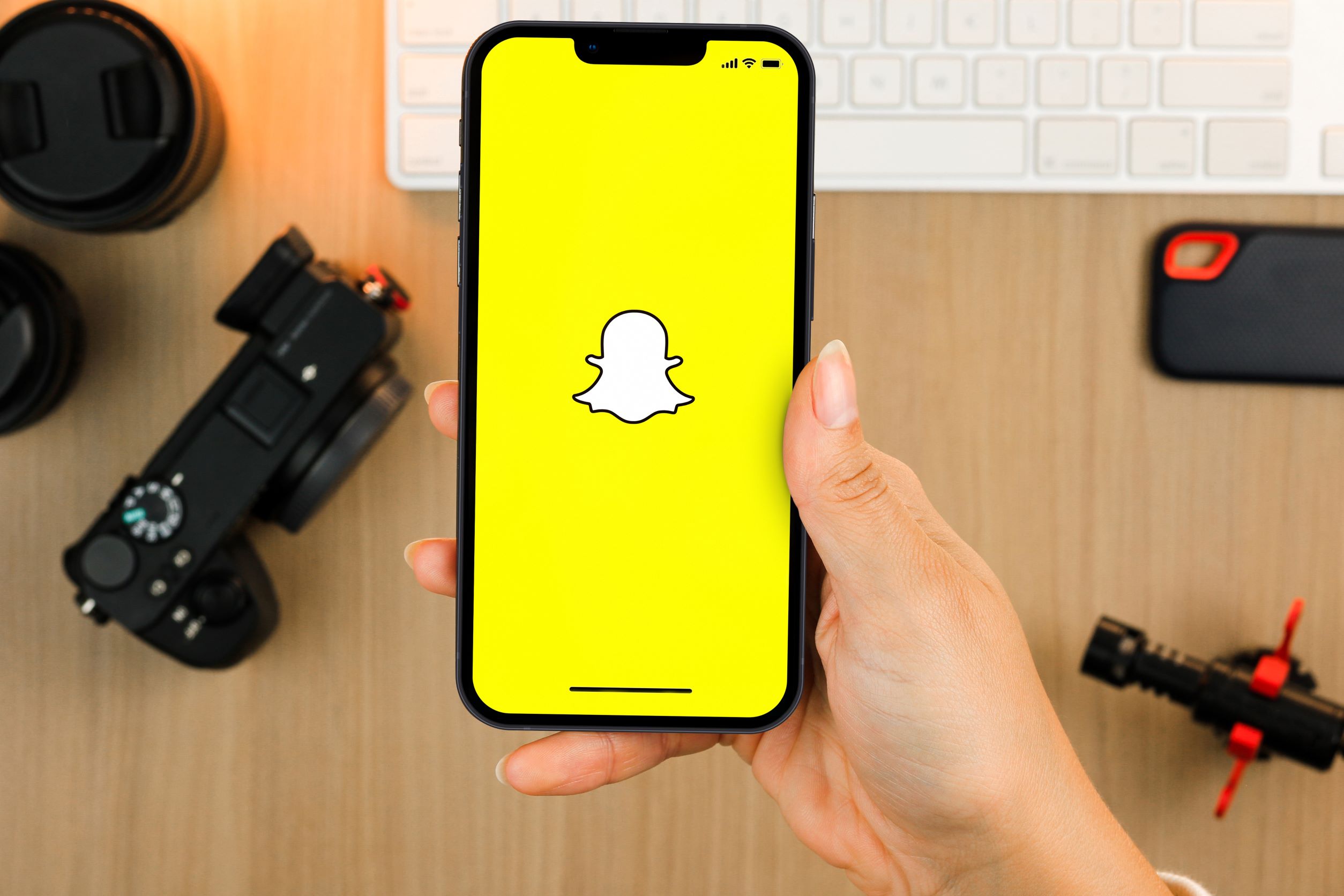 Snap share surge on plans to cut costs across the board | News | MEXEM