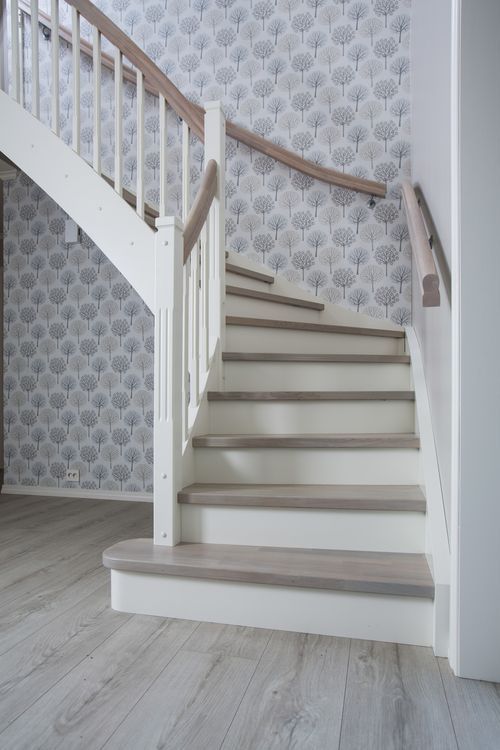 Trapperingen | Din lokale trappeleverandør