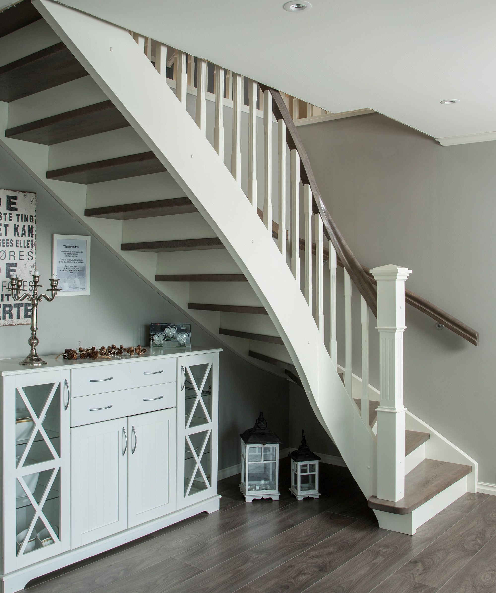 Trapperingen | Din lokale trappeleverandør