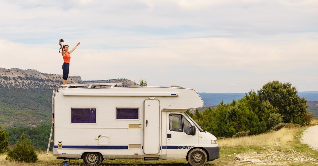 RV Camper Vs Mobile Home (Comparison List of Differences)