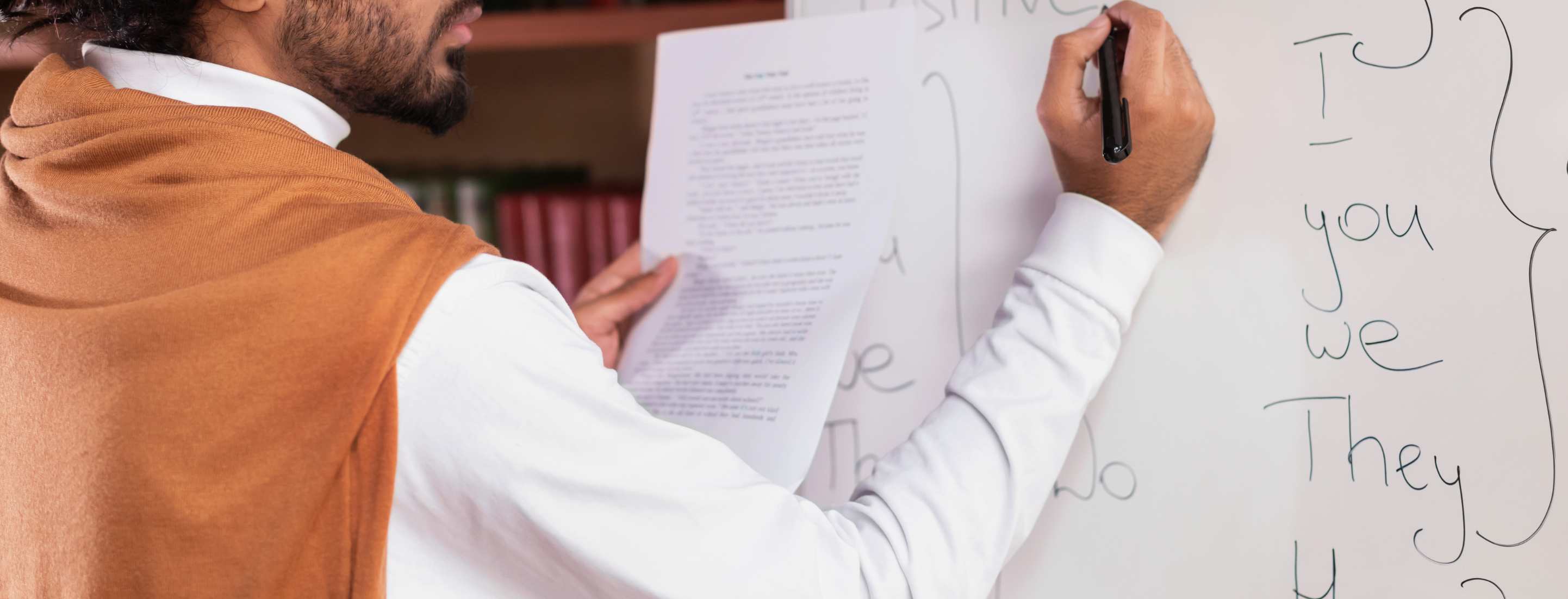 A Guide to Becoming an ESOL Lecturer - Bolt Jobs