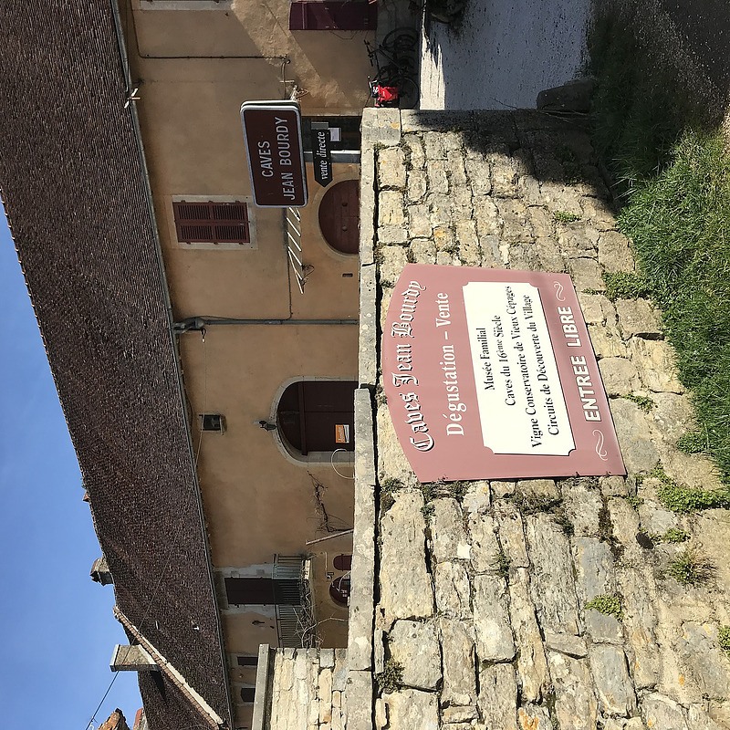 Coole Weine von Domaine Bourdy | Setpember Vin & Vinyl | Luzern