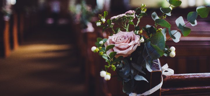 How to plan a DIY funeral or memorial service. - Bare