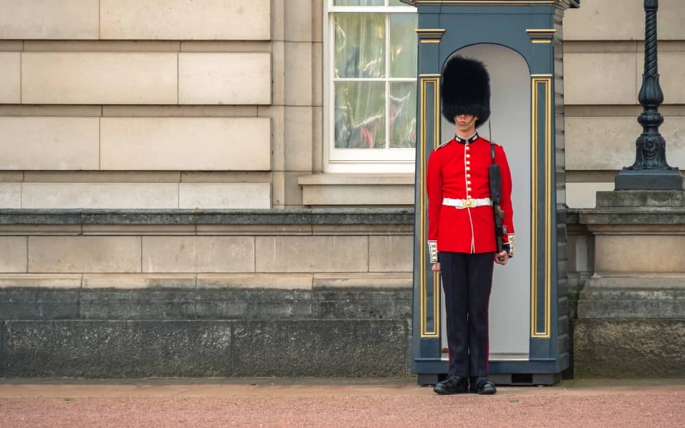 L'Histoire et l'Évolution de la Monarchie Britannique