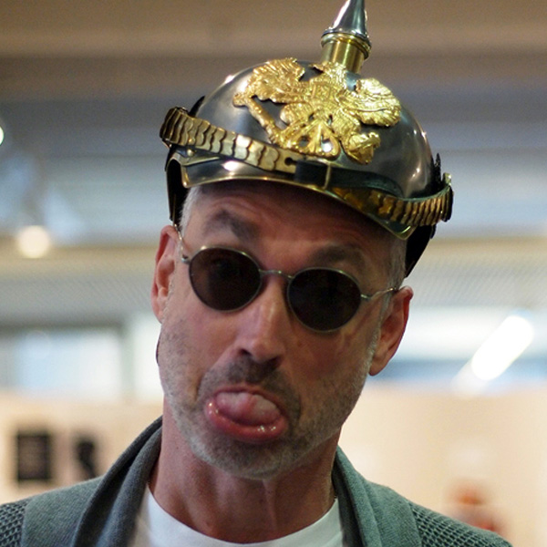 Jim Riswold - Artist at Oranj Studio - Portland, Oregon - 503.719.5338