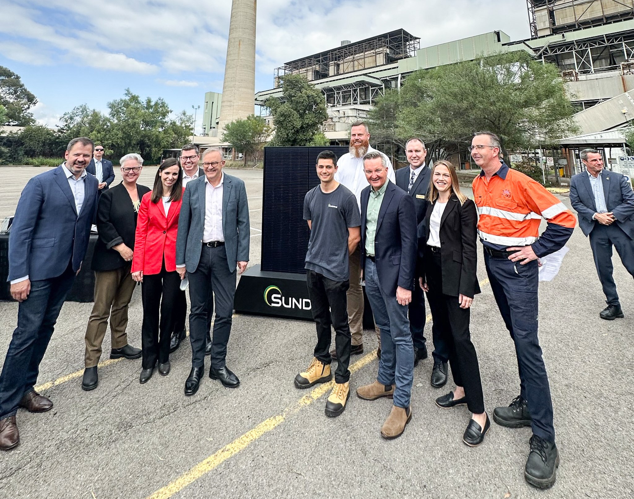 $1bn commitment to solar manufacturing