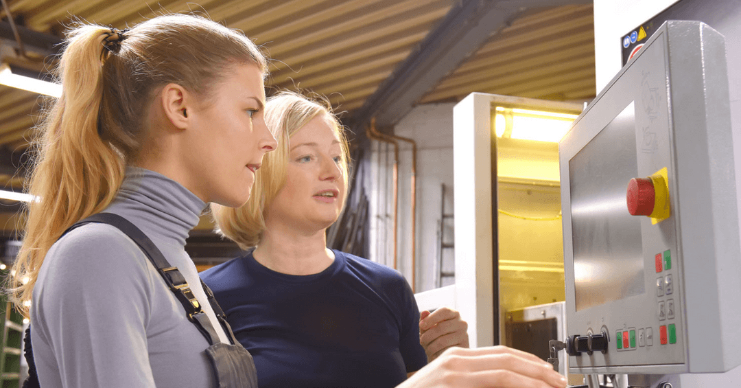 Apprenticeships vs Graduate Schemes, The Pros and Cons of Both | Tazio